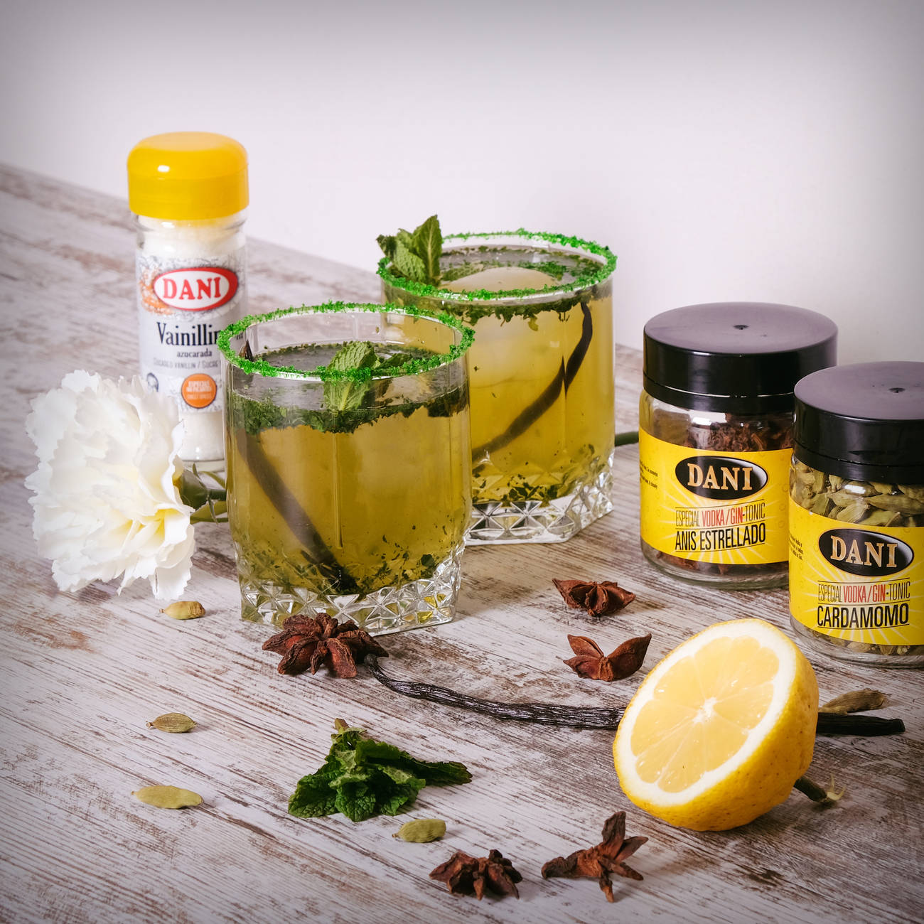 Cocktail de cardamomo y anís estrellado | Recetas Dani