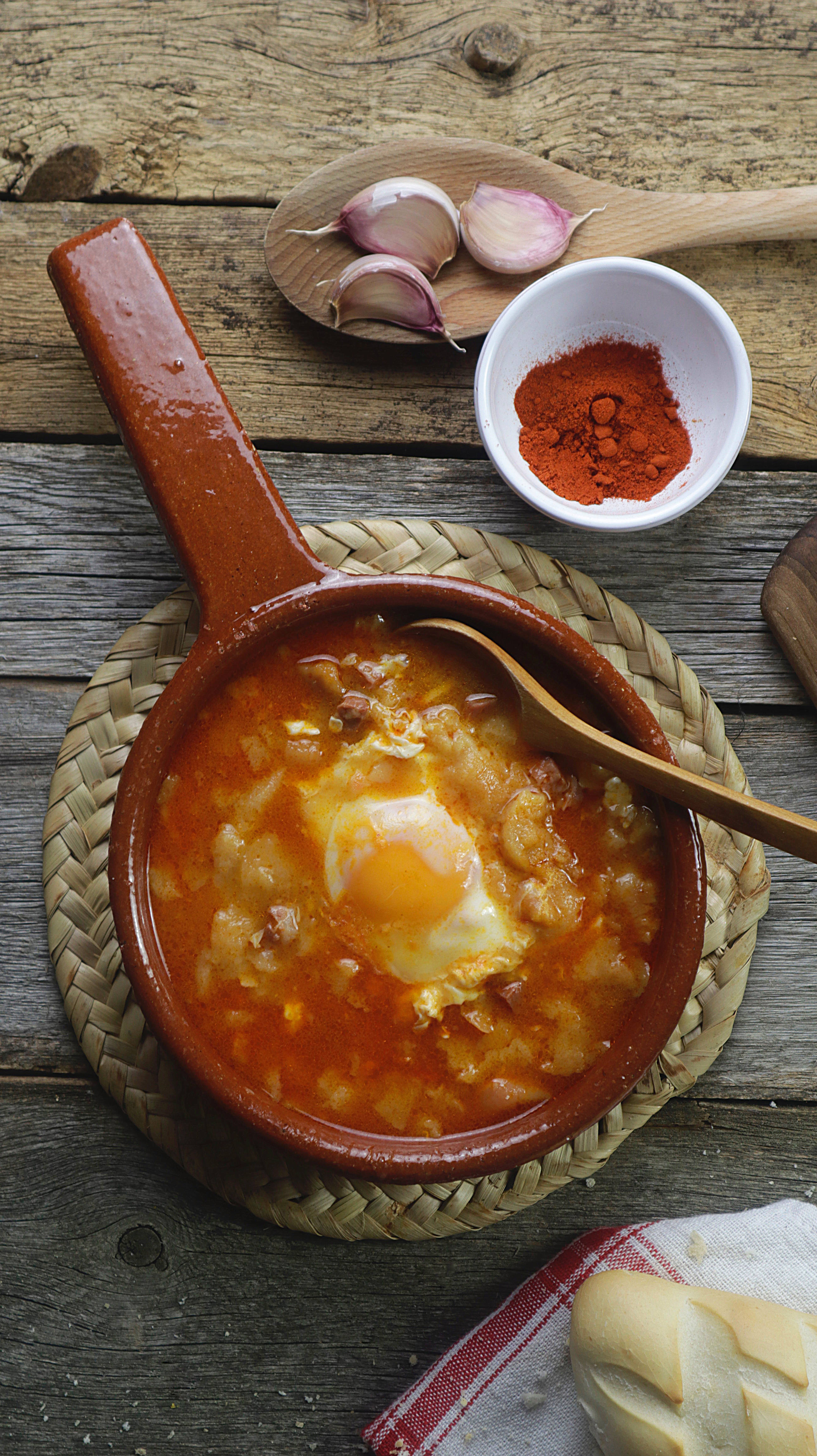 Sopa de ajo (o sopa Castellana) | Recetas Dani